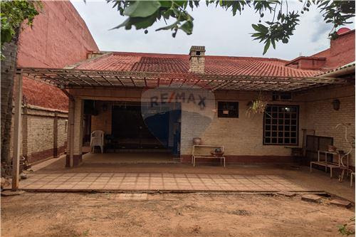 Vendo Casa En El Barrio Mburucuya. Ref. #U7D9D7 - InfoCasas.com.py