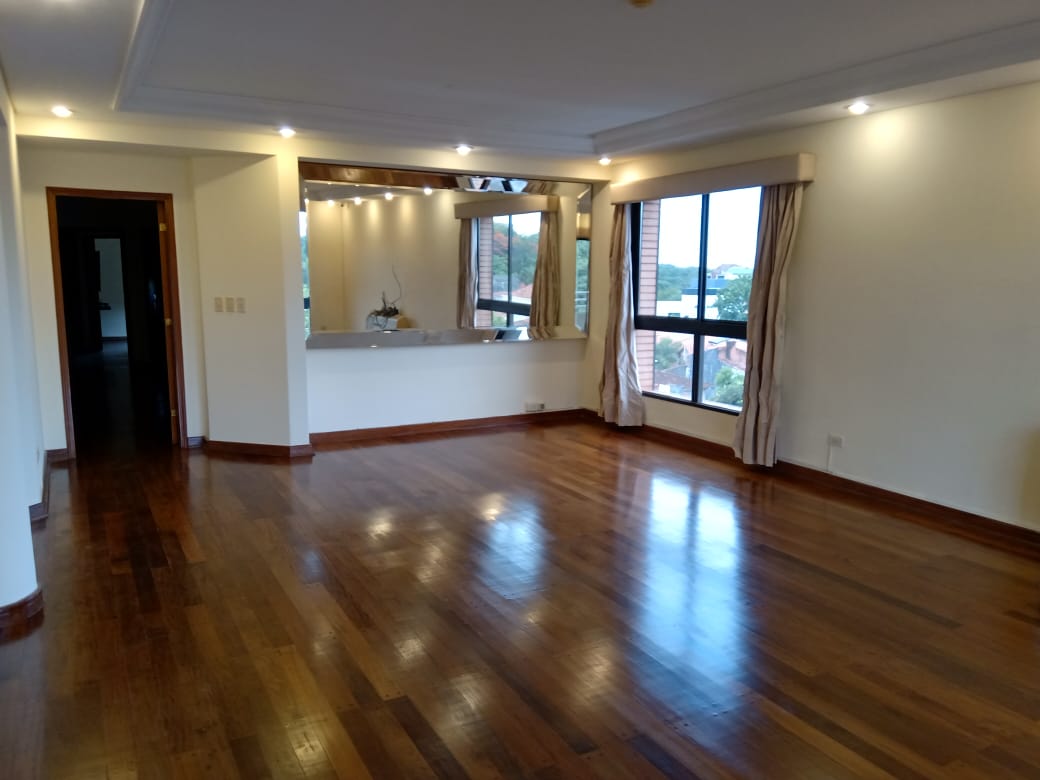 Alquilo Departamento Tres Dormit. Dos Cocheras, En Manora. Ref. #2DA53 - InfoCasas.com.py