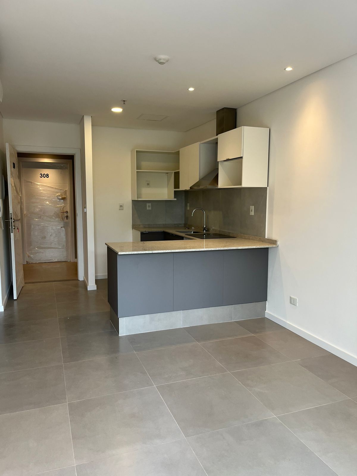 Alquilo Departamento A Estrenar 1 Dormit. En Manora. Ref. #N9728D - InfoCasas.com.py