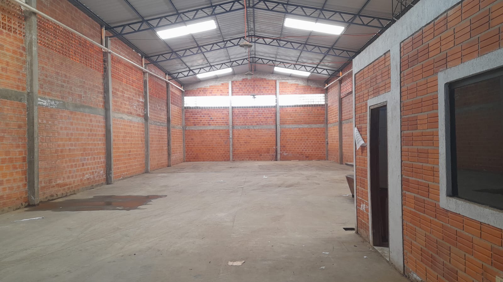 Alquilo Amplio Deposito En Mariano Roque Alonso Zona De La Rotonda A1542. Ref. #8B3DF ...